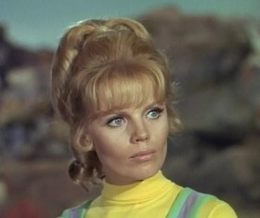 A Character Study: Comparing The Original ‘Lost In Space’ With The ...